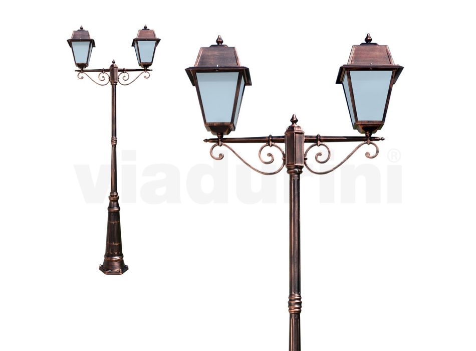 Poste de luz vintage com 2 luzes em alumínio e vidro fabricado na Itália